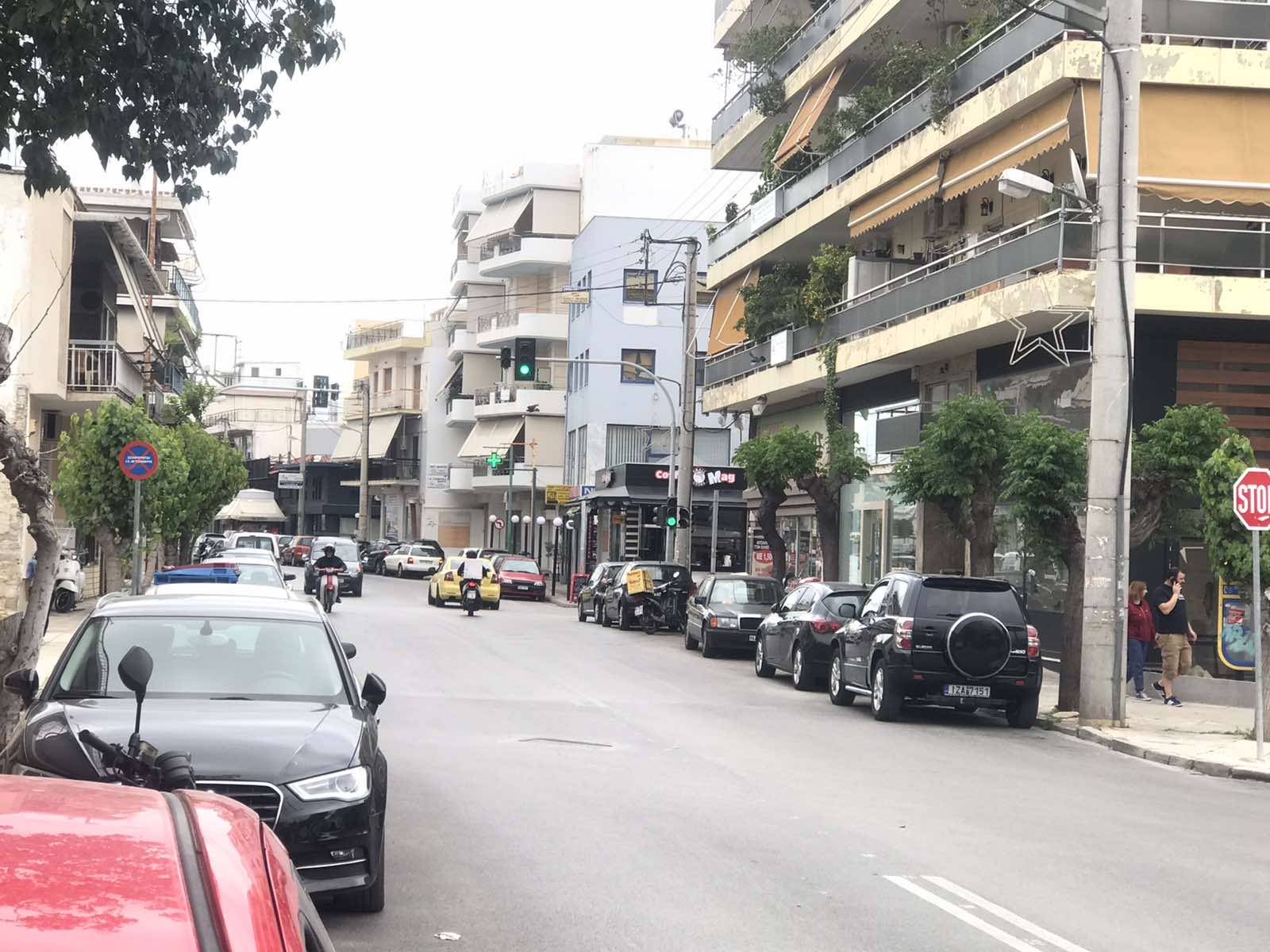 Πρέπει να στηρίξουμε την τοπική αγορά του Περιστερίου ώστε να μην μπει ...
