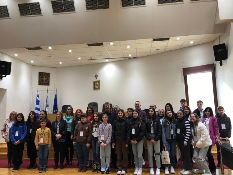 Εκπαιδευτικοί και μαθητές από πέντε χώρες της Ευρωπαϊκής Ένωσης ...